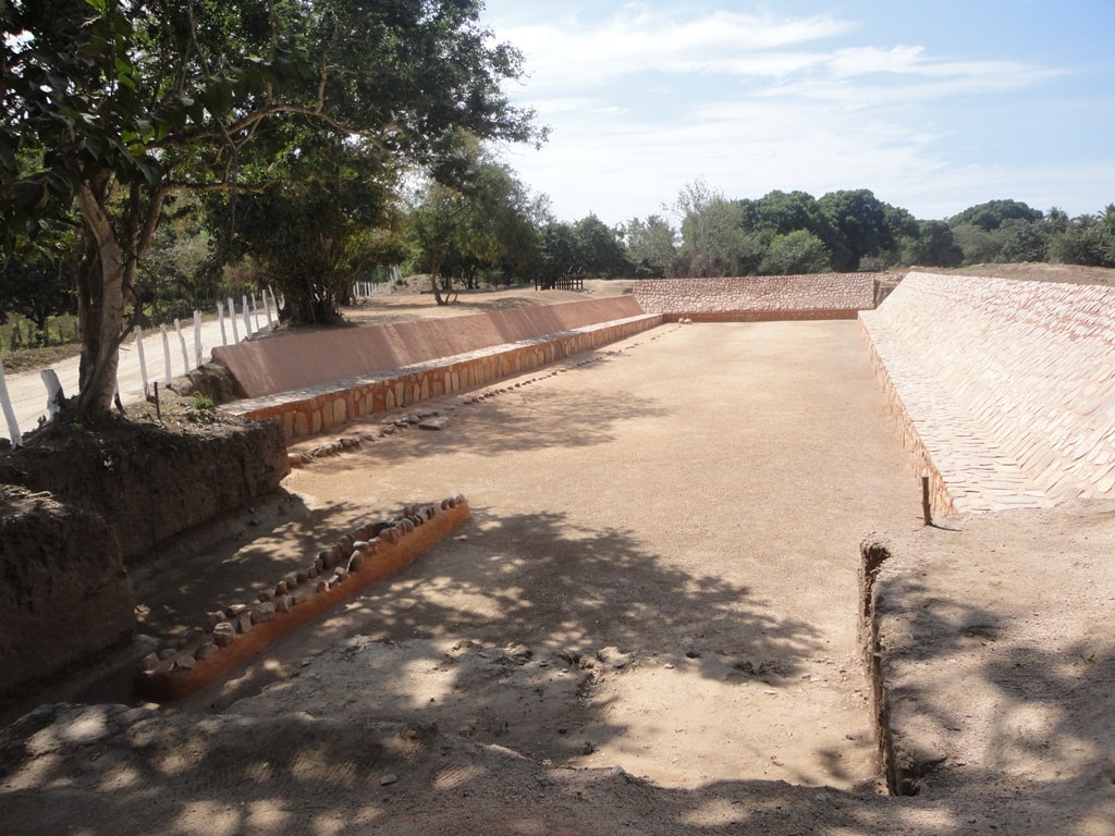 Xihuacan - an amazing archaeological site near Ixtapa - AmstarDMC